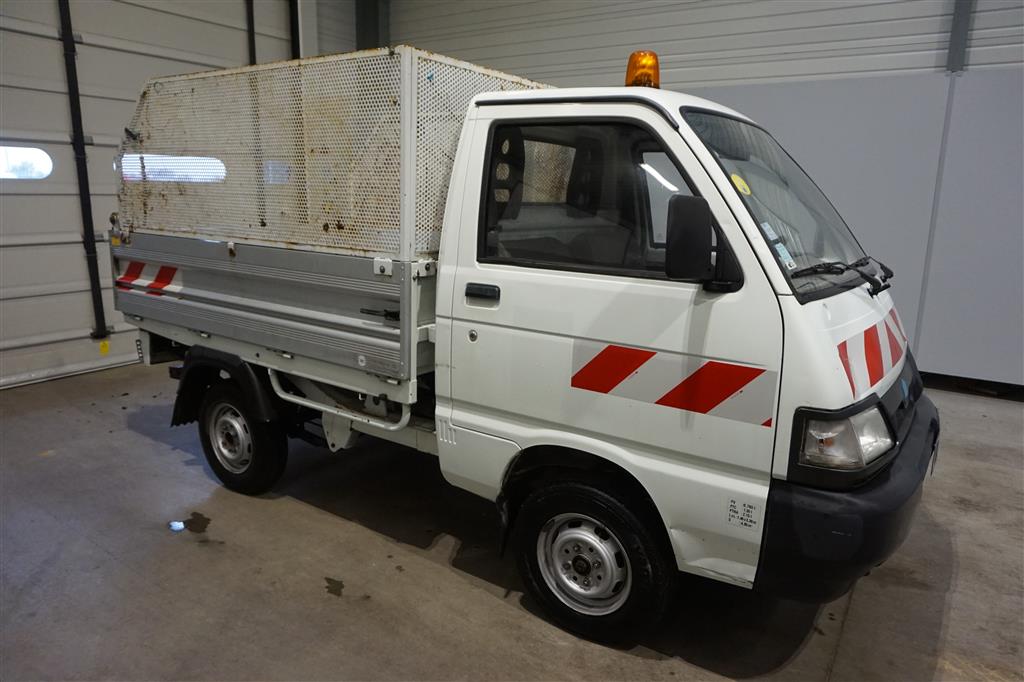 5414 - PIAGGIO PORTER 1.3I 65CV BENNE - VENTE DE VEHICULES UTILITAIRES ...