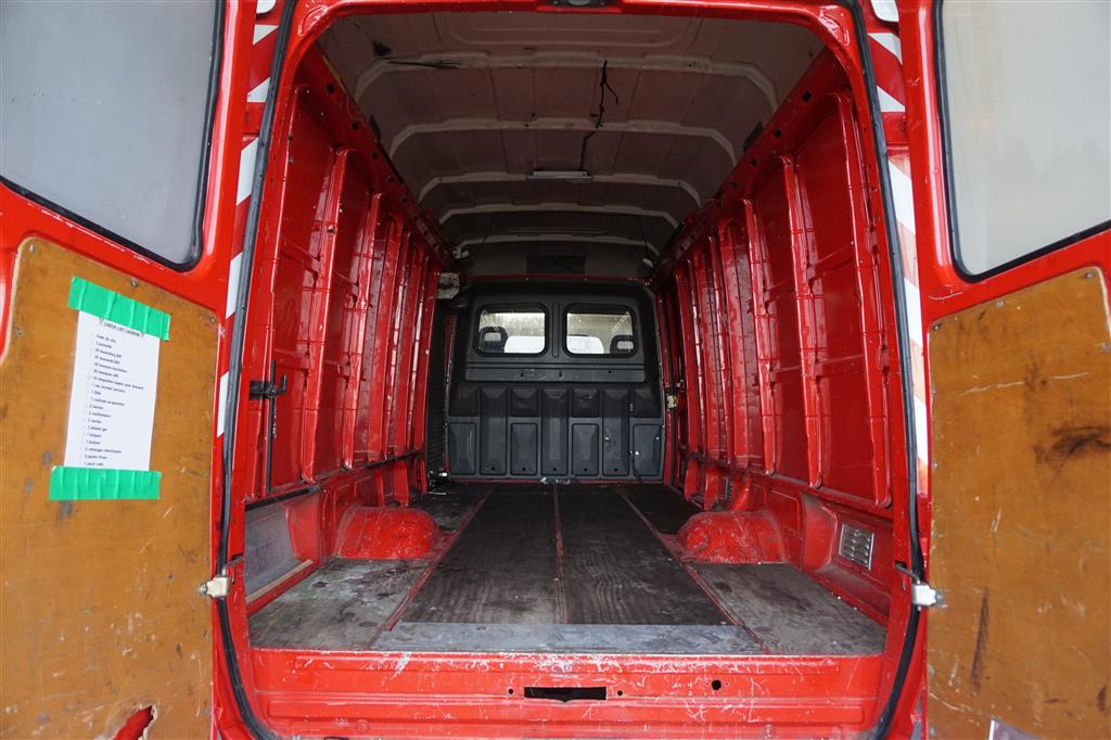 5411 - RENAULT B110 50 MESSENGER - VENTE DE VEHICULES UTILITAIRES ET ...