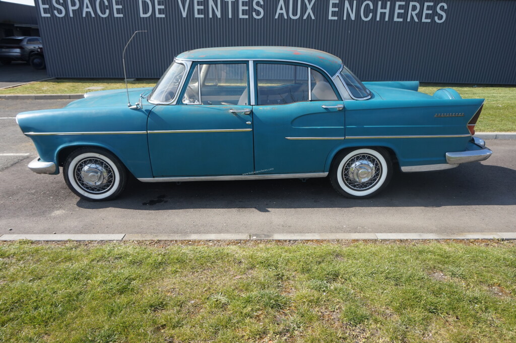 6153 - SIMCA Vedette Beaulieu «kit Présidence» 1960. - VENTE D ...