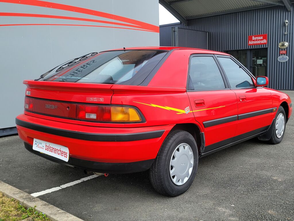 Mazda 323 F 1.6L Marque : Mazda Modèle : 323 F BG 1.6L Année : 1994 N ...