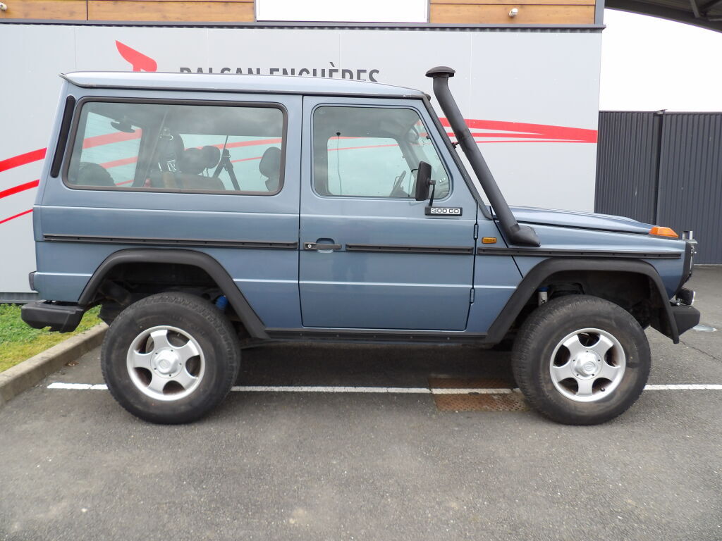 Mercedes-Benz 300 GD (W460) court Marque : Mercedes-Benz Modèle : type ...