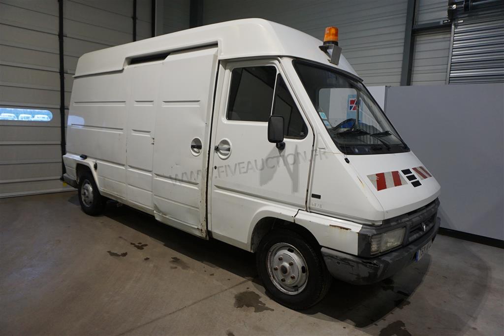 3551 - RENAULT MASTER T35 D 75CV - VENTE DE VEHICULES UTILITAIRES ET ...
