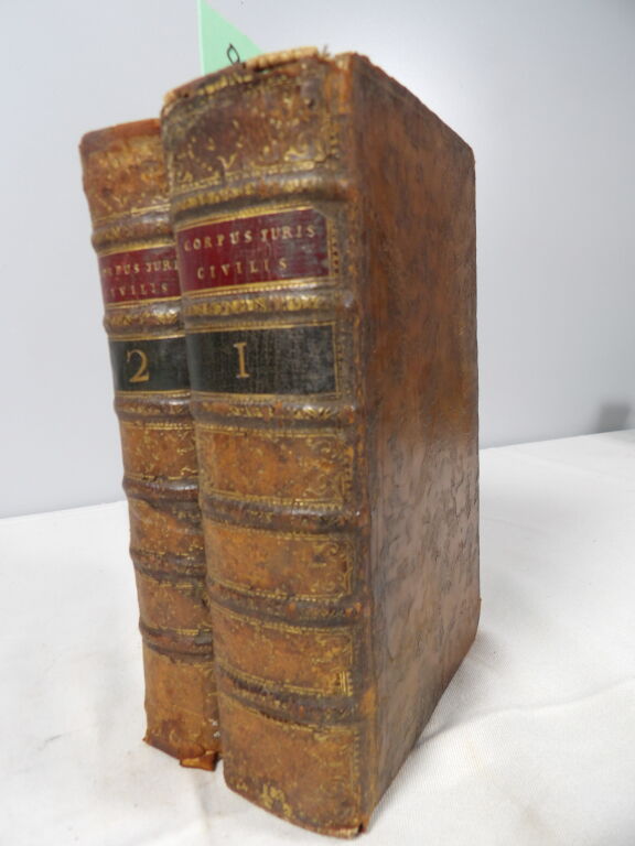 GODEFROY (Denis) Corpus iuris civilis. 2 forts vol. in-8 rel ...
