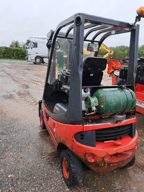 chariot elevateur FENWICK H16T à gaz de 2001 translateur vendu avec 1 ...